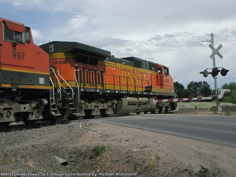 BNSF 4980